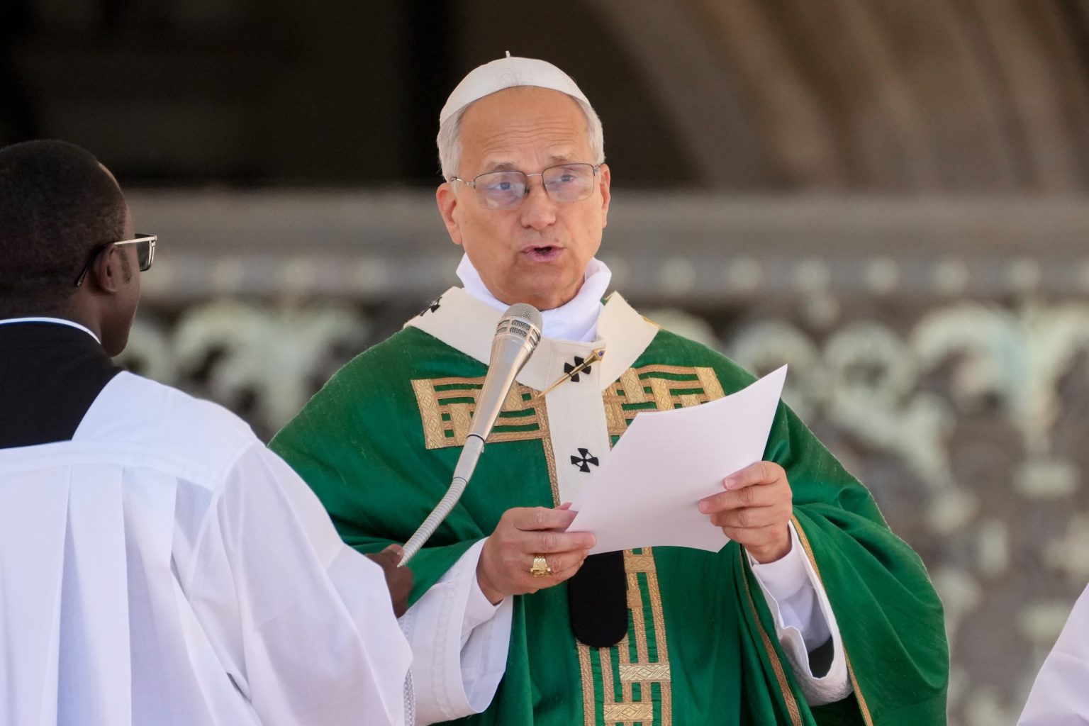 Pope tells catechists their love and witness can change lives ...