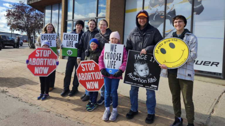 Life Chain 2025: Peaceful, prayerful witness to the sacredness of life ...